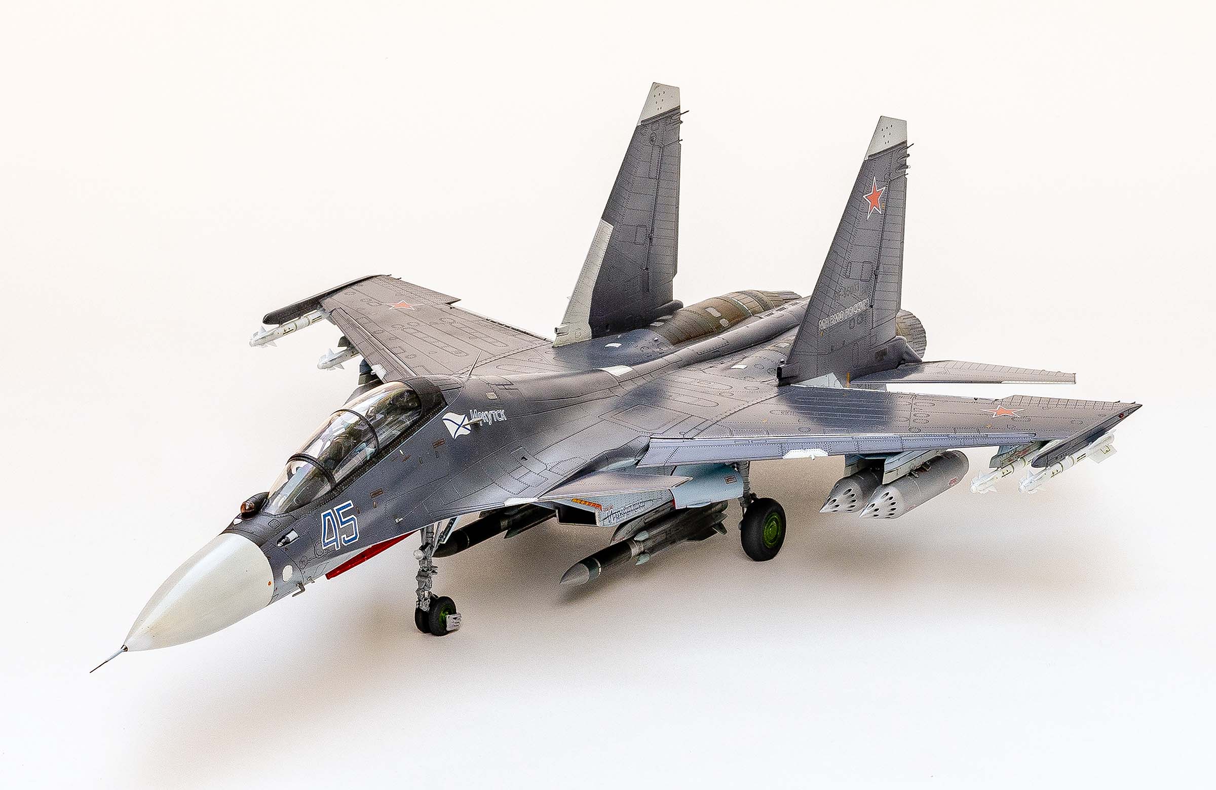 1/48 Trumpeter Su-24M and 1/48 Kitty Hawk Su-30SM - The Display Case ...